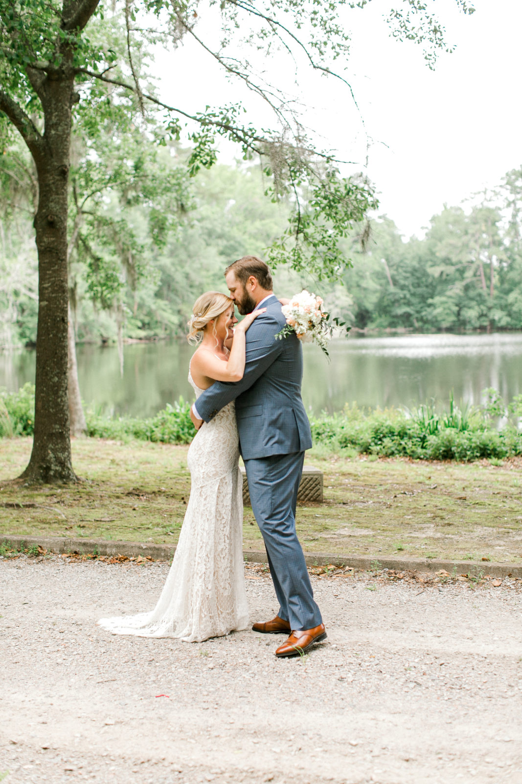 The Pros of Pre-Ceremony First Look Photography - ashleighdonahue.org